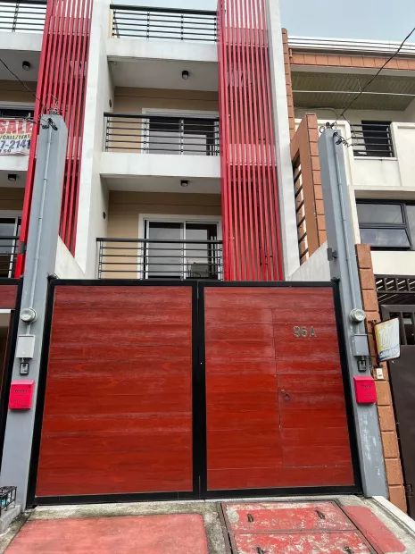 Kamuning Quezon City Lowest Price Townhouse For Sale 3 BR, Roofdeck SD Kamuning Quezon City Lowest Price Townhouse For Sale 3 BR, Roofdeck SD
